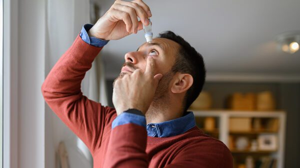 What causes dry eyes? | My Eye Clinic Gosforth